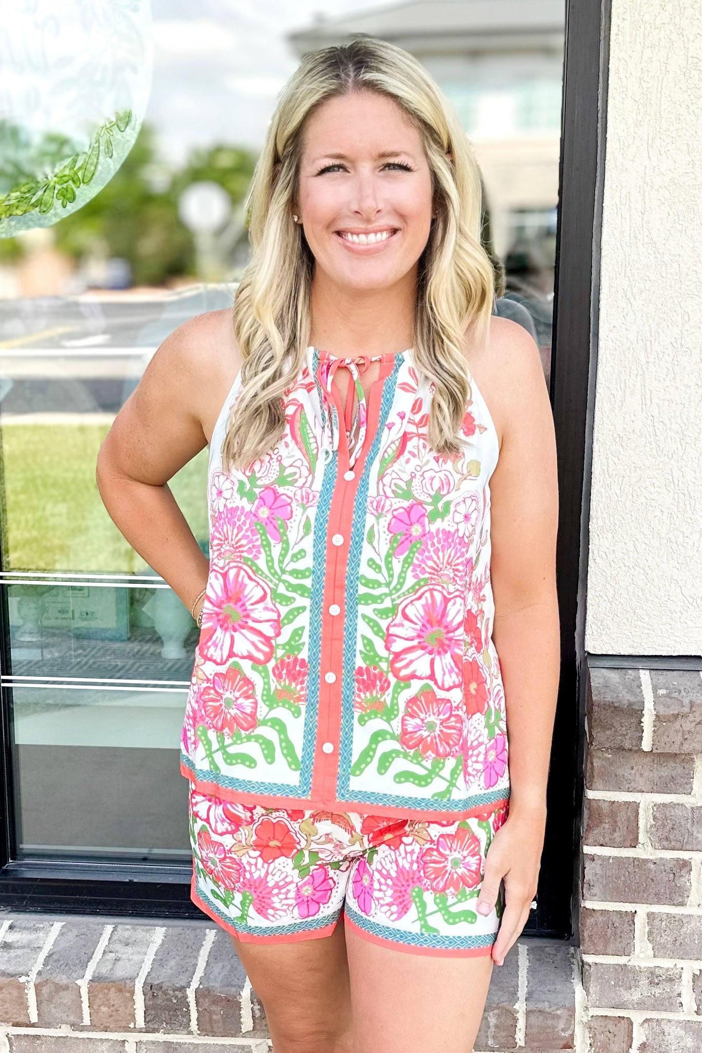 MAGENTA FLORAL HALTER NECK TANK & SHORTS SET – Walker Boutique